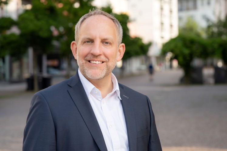 Simon Blümcke joins the ZF Supervisory Board - ZF